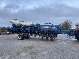 SOLD - 2013 Kinze 3800 Stock No. 10050I Planting with 24 Rows | Tractor ...