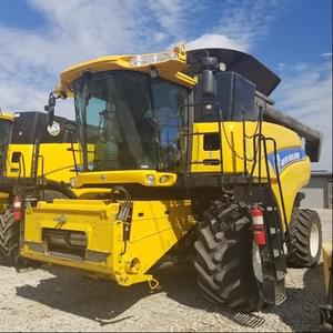 2013 New Holland CR6090 Stock No. 6168 Combines For Sale with 1,972 Hrs | Tractor Zoom