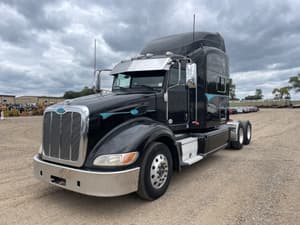 SOLD - 2013 Peterbilt 386 Lot No. 2157 Other Equipment with 934,911 mi ...