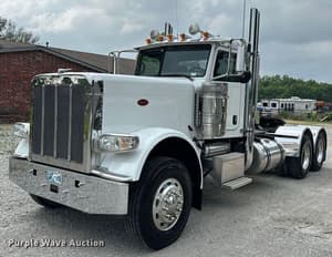 SOLD - 2013 Peterbilt 389 Lot No. NR9915 Other Equipment with 316,491 ...