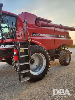 SOLD - 2014 Case IH 8230 Lot No. 80 Combines with 2,791 Hrs | Tractor Zoom