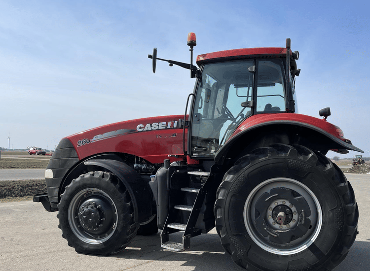 2014 Case IH Magnum 260 Tractors 175 to 299 HP for Sale | Tractor Zoom