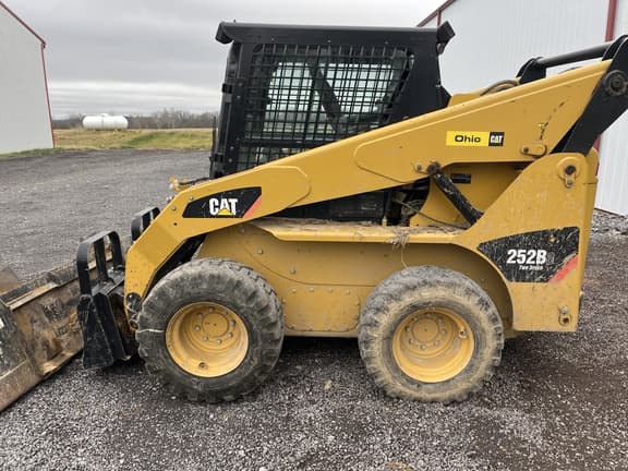 2014 Caterpillar 252B3 Construction Skid Steers for Sale | Tractor Zoom