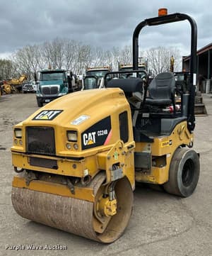 SOLD - 2014 Caterpillar CC24B Lot No. DQ0783 Construction with 3,241 ...