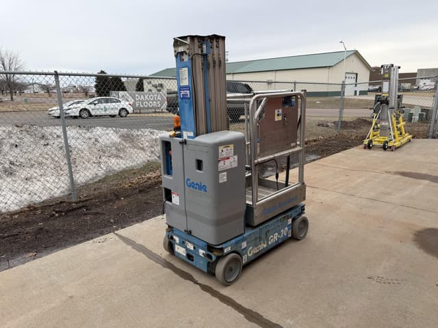 2014 Genie GR-20 Lot No. 35582 Construction For Sale with 296 Hrs ...