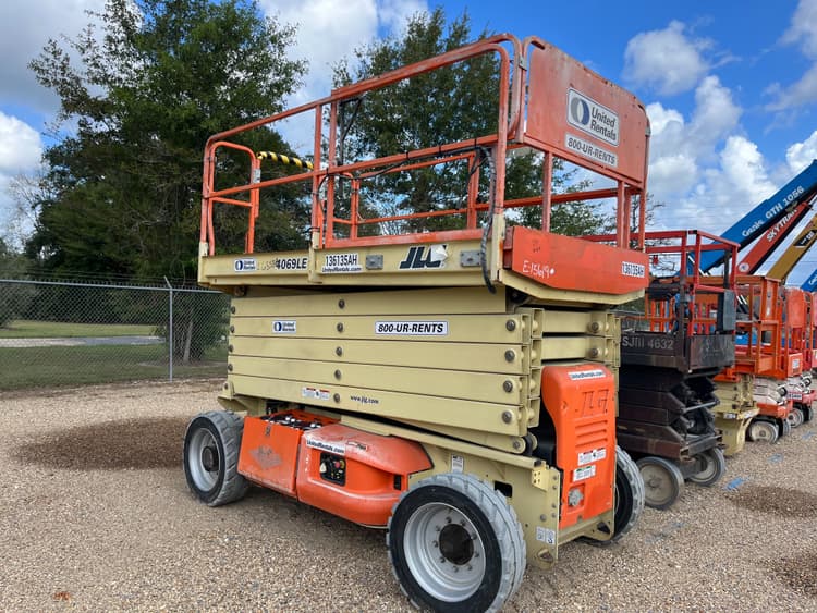 SOLD - 2014 JLG 4069LE Construction Aerial Lifts | Tractor Zoom