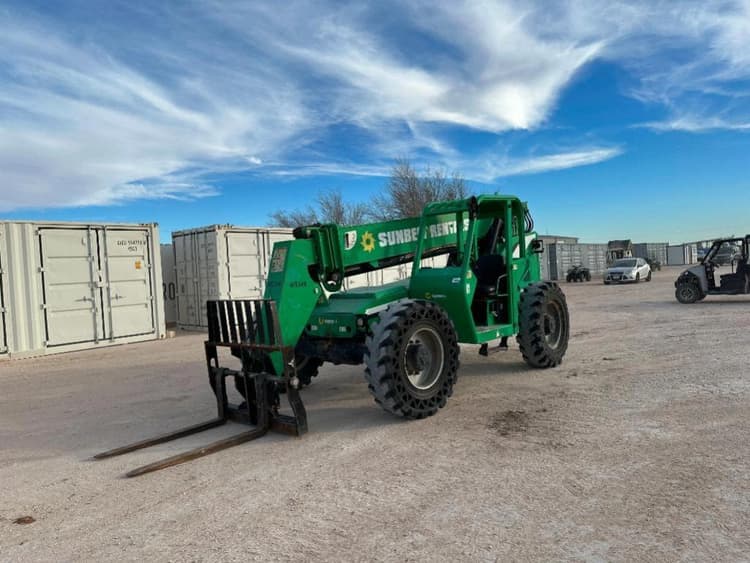 SOLD - 2014 Skytrak 8042 Construction Telehandlers | Tractor Zoom