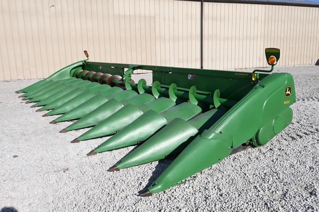 SOLD - 2014 John Deere 612C 12 row 30" StalkMaster chopping corn head ...