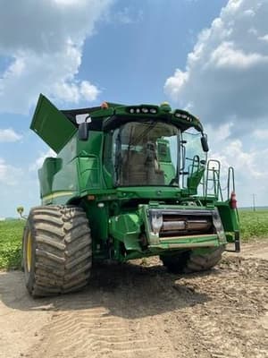 SOLD - 2014 John Deere S680 Stock No. 852523 Combines with 2,732 Hrs ...