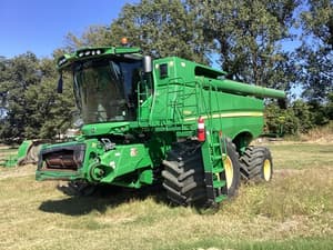 SOLD - 2014 John Deere S680 Stock No. 143888 Combines with 1,606 Hrs ...