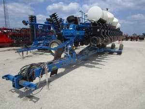 SOLD - 2014 Kinze 3660 Stock No. 204615 Planting with 31 Rows | Tractor ...
