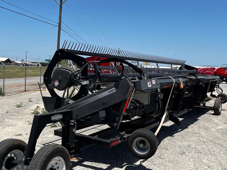 SOLD - 2014 Massey Ferguson 5200 Harvesting Headers - Platform ...