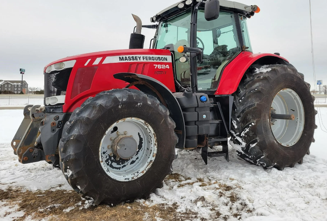 SOLD - 2014 Massey Ferguson 7624 Tractors with 3,014 Hrs | Tractor Zoom