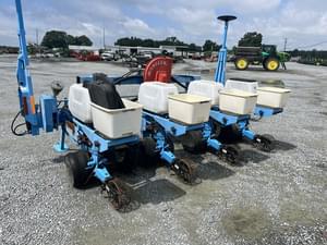 SOLD - 2014 Monosem NG Plus 3 Stock No. 570069 Planting with 4 Rows ...