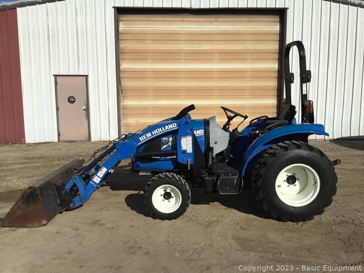 SOLD - 2014 New Holland Boomer 37 Tractors Less than 40 HP | Tractor Zoom
