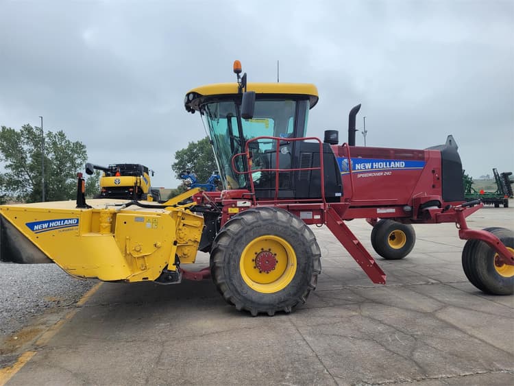 SOLD - 2014 New Holland Speedrower 240 Hay and Forage Windrowers ...