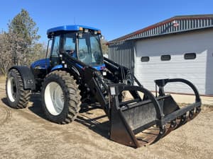 SOLD - 2014 New Holland TV6070 Tractors with 966 Hrs | Tractor Zoom