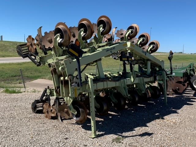 2014 Orthman 1tRIPr Tillage Strip-Till Bars for Sale | Tractor Zoom