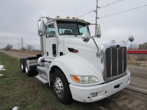 SOLD - 2014 Peterbilt 384 Lot No. 1133 Other Equipment with 492,924 mi ...