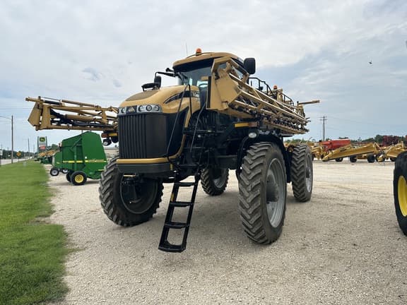 2014 RoGator RG900 Chemical Applicators Sprayers - Self Propelled for ...
