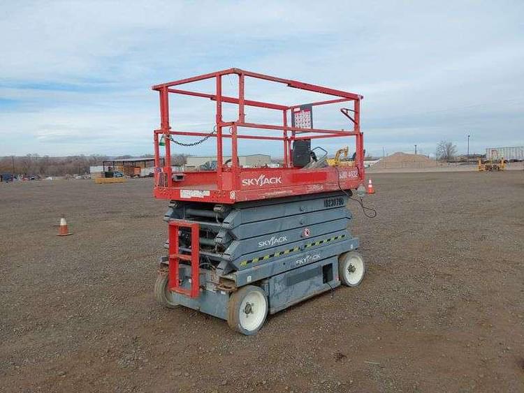 2014 Sky Jack SJ4632 Construction Aerial Lifts for Sale | Tractor Zoom