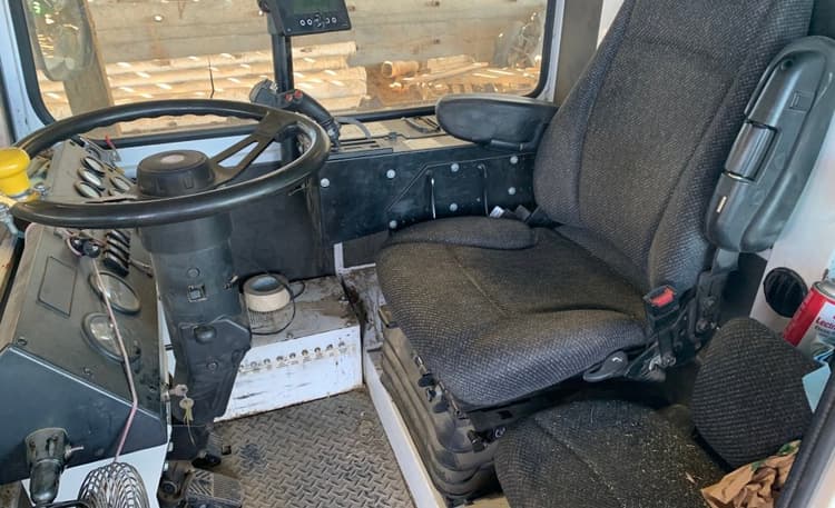 2014 Stinger Stacker 6500 Hay and Forage Bale Accumulators/Movers for ...