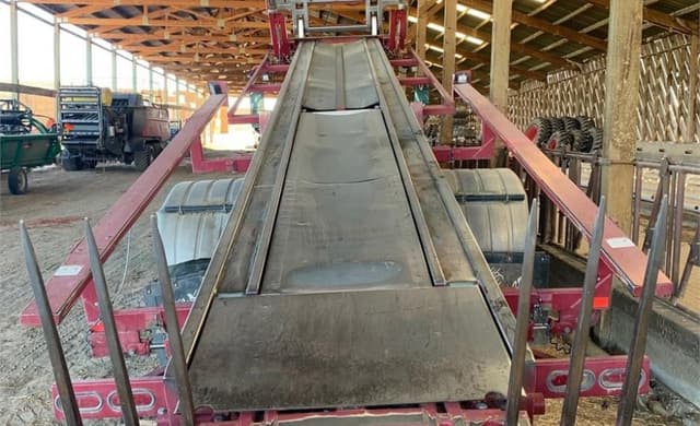 2014 Stinger Stacker 6500 Hay and Forage For Sale | Tractor Zoom