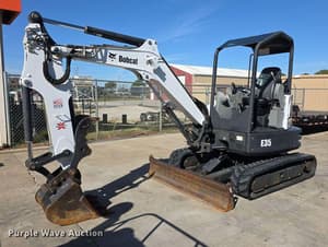 SOLD - 2015 Bobcat E35 Lot No. DZ6476 Construction with 3,456 Hrs ...