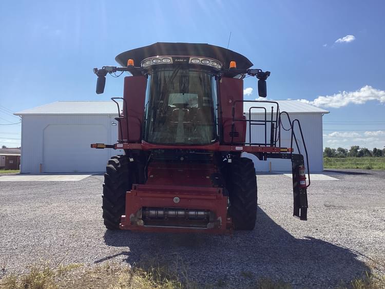 2015 Case IH 8240 Combines Class 8 for Sale | Tractor Zoom