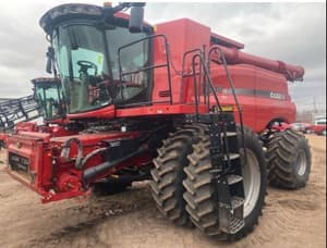 SOLD - 2015 Case IH 8240 Combines Stock No. A015438 | Tractor Zoom