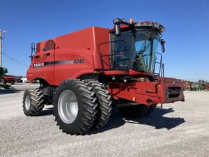 SOLD - 2015 Case IH 8240 Stock No. 10204A Combines with 3,500.98 Hrs ...