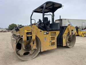 SOLD - 2015 Caterpillar CB64B Lot No. 4366 Construction with 6,028 Hrs ...
