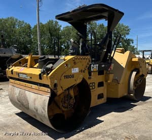 2015 Caterpillar CB54 Construction For Sale with 3,970 Hrs | Tractor Zoom