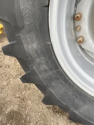 Tractor Zoom - 2015 Challenger MT545D