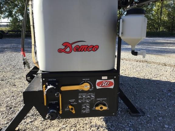2015 Demco RM600 Chemical Applicators Sprayers - 3pt Mounted for Sale | Tractor Zoom