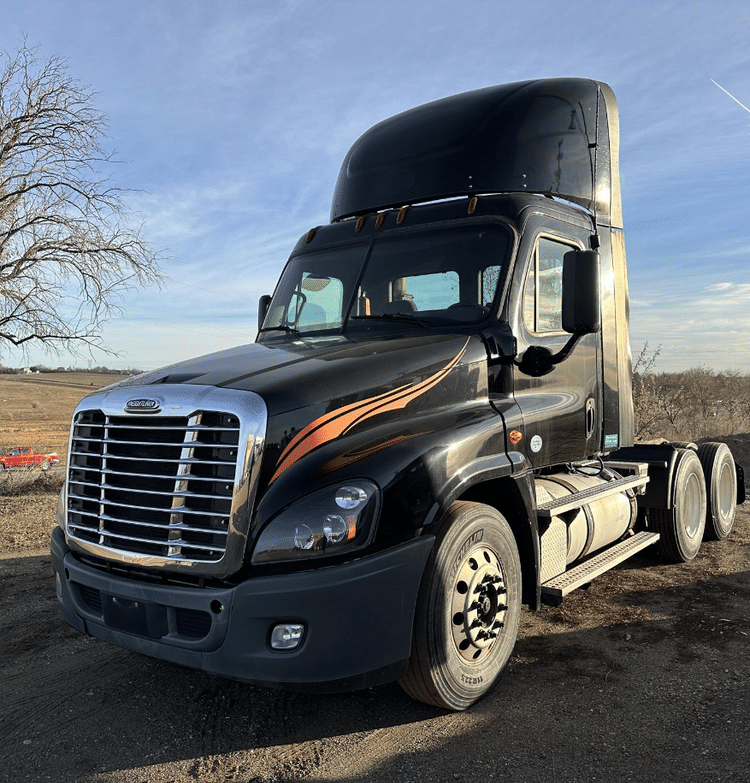 2015 Freightliner Cascadia 125 Other Equipment Trucks for Sale ...