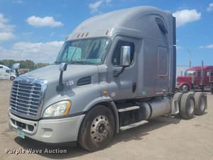 SOLD - 2015 Freightliner Cascadia Lot No. MO9682 Other Equipment with ...