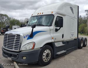 SOLD - 2015 Freightliner Cascadia semi truck Other Equipment with ...