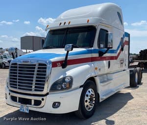 SOLD - 2015 Freightliner Cascadia semi truck Lot No. DI7814 Other ...