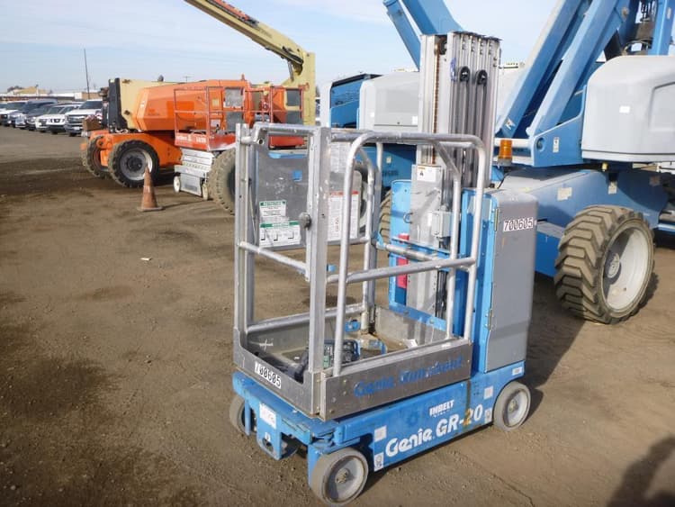 2015 Genie GR20 Construction Aerial Lifts for Sale | Tractor Zoom