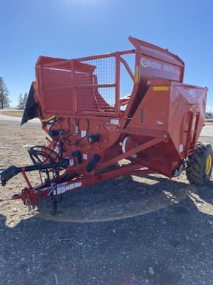SOLD - 2015 Highline CFR650 Hay and Forage Stock No. 79375 | Tractor Zoom