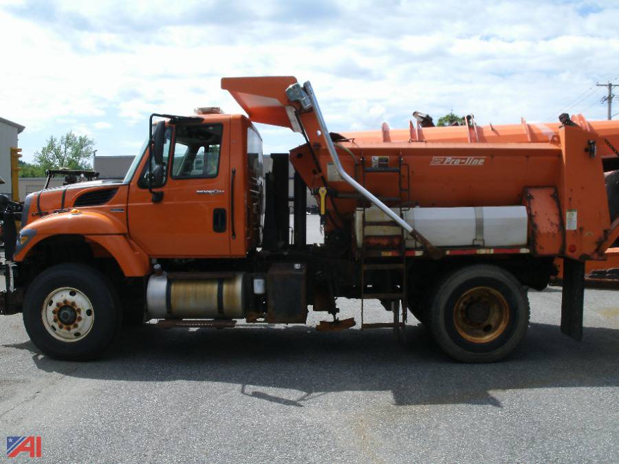 SOLD - 2015 International 7400 Lot No. 3aab5c39-1cd6-11ed-8bec ...