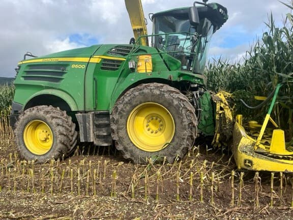 2015 John Deere 8600 Harvesting Forage Harvesters - Self Propelled for Sale | Tractor Zoom