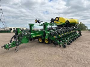 SOLD - 2015 John Deere DB60 Stock No. Z102810 Planting with 24 Rows ...
