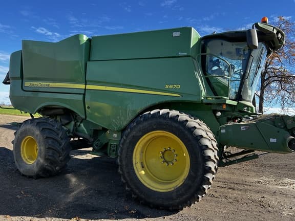 2015 John Deere S670 Combines Class 7 for Sale | Tractor Zoom