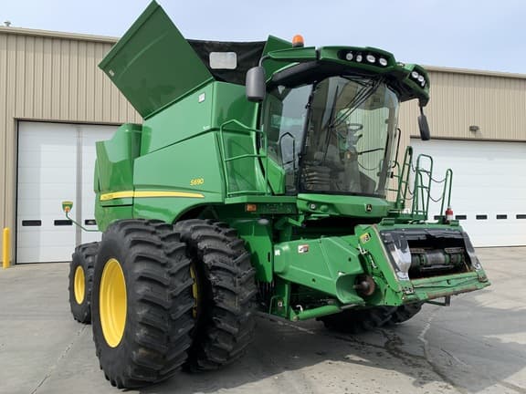 2015 John Deere S690 Combines Class 9/10 for Sale | Tractor Zoom