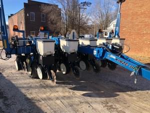 SOLD - 2015 Kinze 3000 Lot No. 22 Planting with 11 Rows | Tractor Zoom