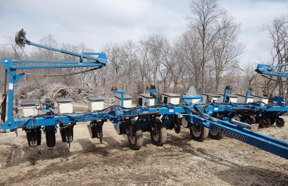 2015 Kinze 3200 Planting Planters for Sale | Tractor Zoom