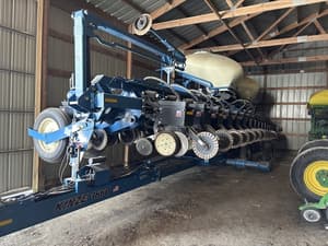 2015 Kinze 3660 Stock No. A611231B Planting For Sale with 32 Rows ...
