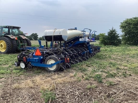 2015 Kinze 3660 Planting Planters for Sale | Tractor Zoom